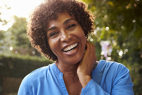 ICL / Phake Linsen: Implantierbare Kontaktlinsen | CARE Vision